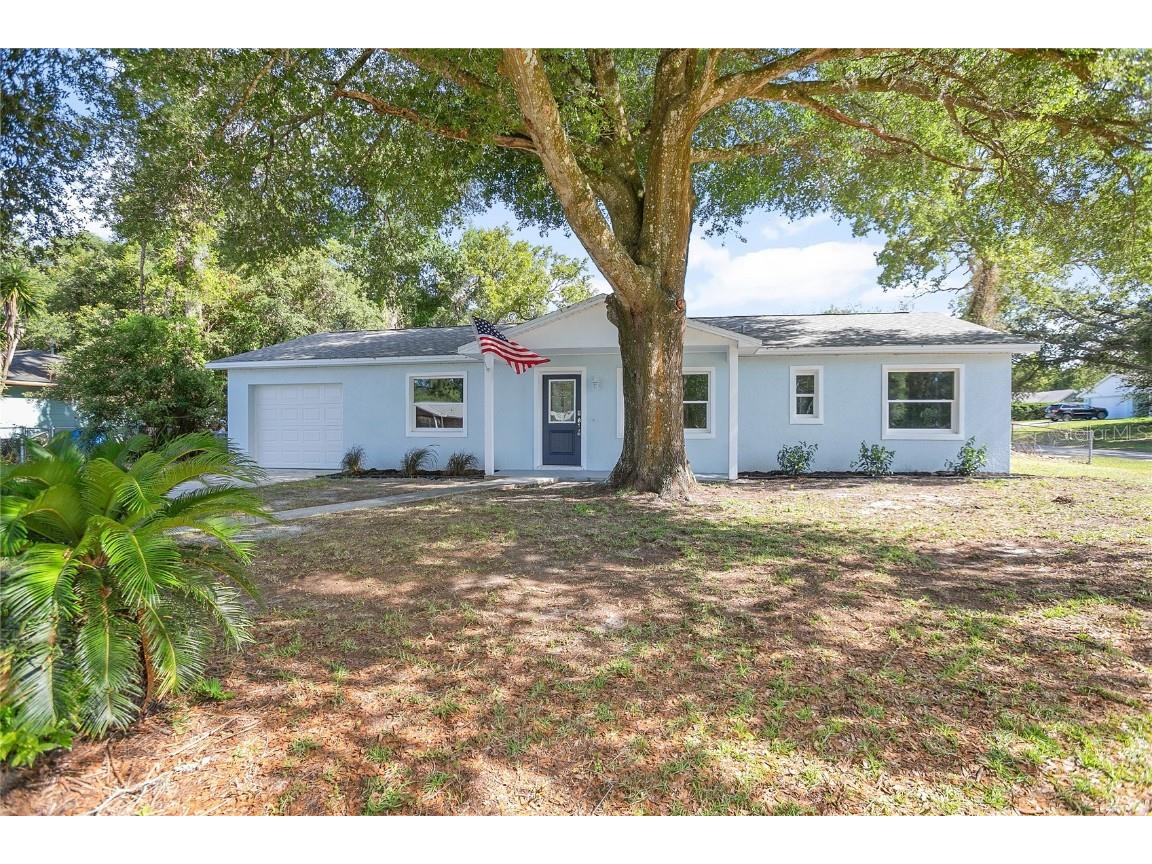 1124 Garden Circle, Deland, FL, 32720 | MLS: V4936428 | Edina Realty