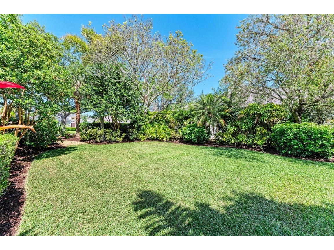11242 Primrose Circle, Lakewood Ranch, FL, 34202 | MLS: A4607817 ...