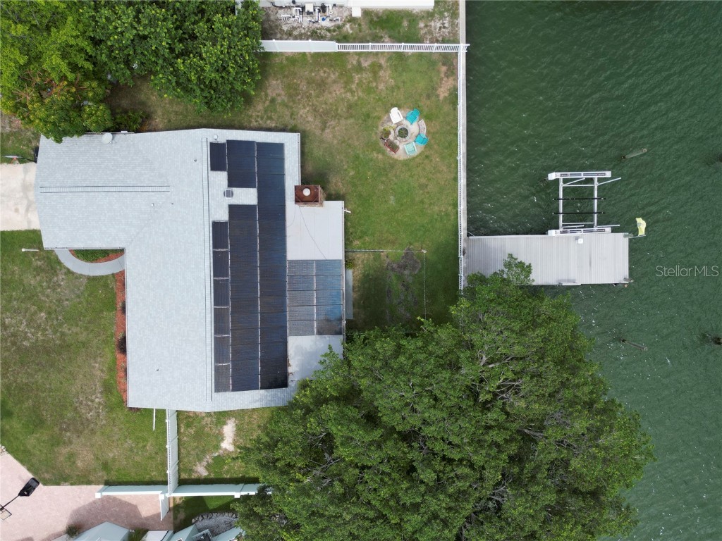 11600 7th Street E, Treasure Island, FL, 33706 | MLS: TB8315351 | Edina ...