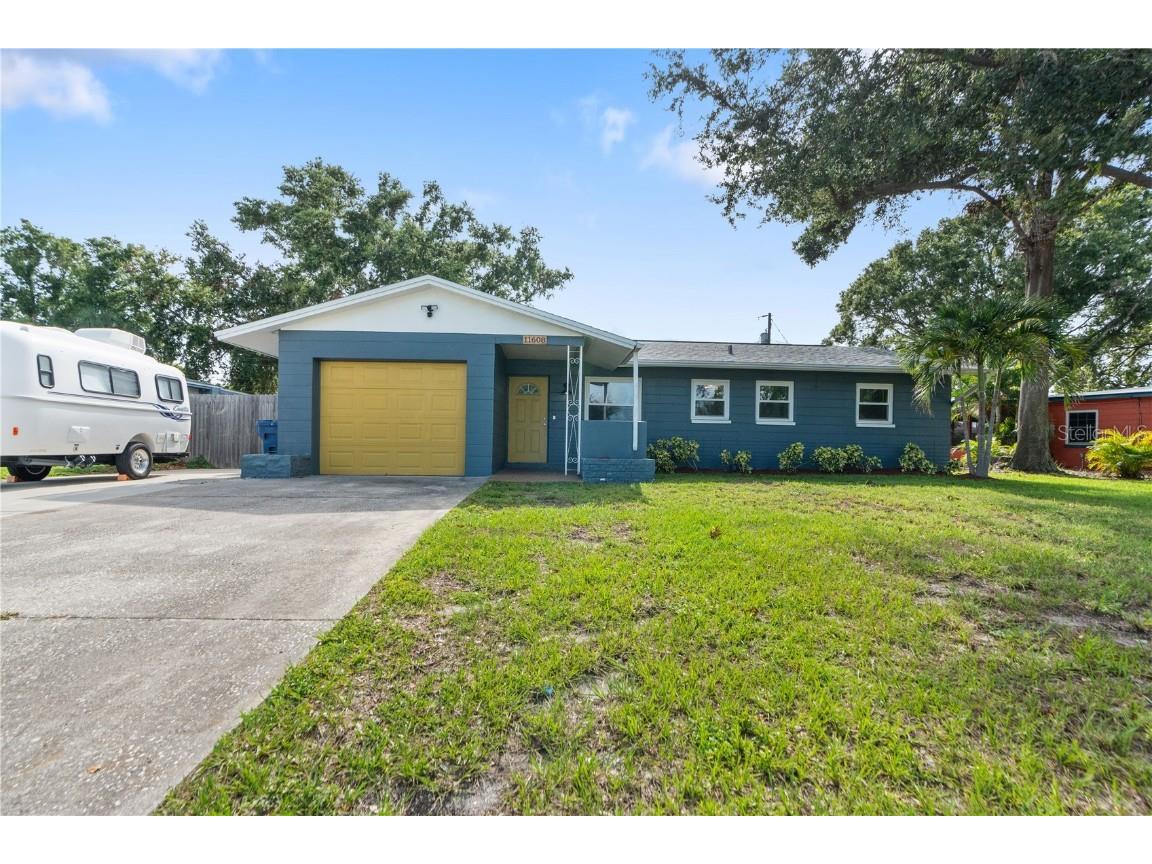 11608 108th Street, Seminole, FL, 33778 | MLS: W7876988 | Edina Realty