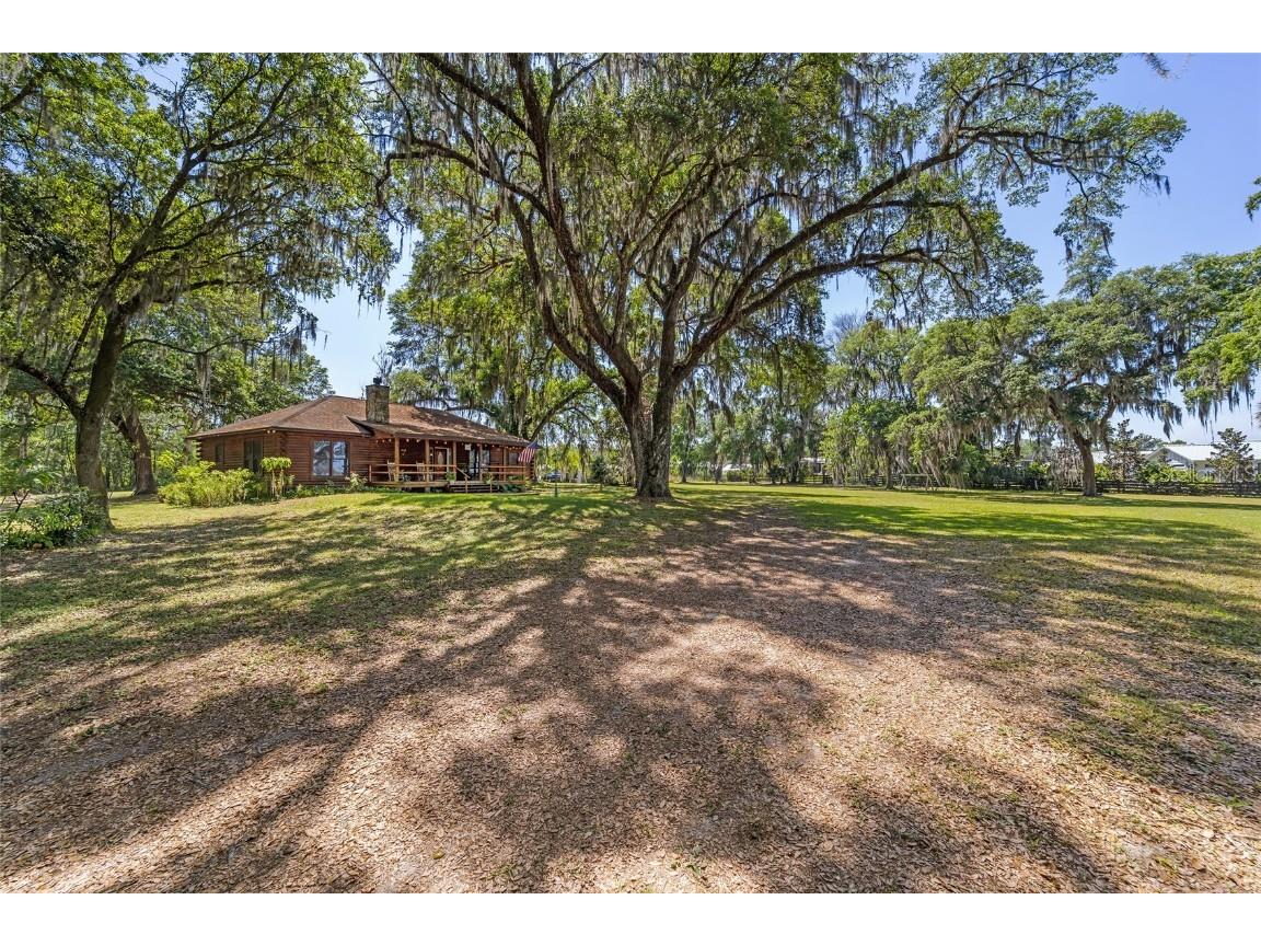 11980 NE 37th Drive, Oxford, FL, 34484 | MLS: OM675338 | Edina Realty