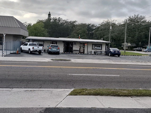 1201 S Collins Street, Plant City, FL, 33563 | MLS: L4934426 | Edina Realty