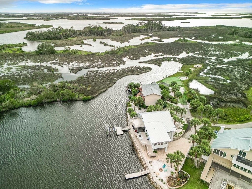 12048 W Coot Court, Crystal River, FL, 34429 | MLS: U8236419 | Edina Realty