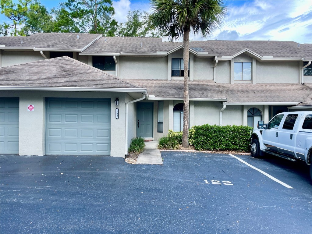 122 Crown Point Circle, Longwood, FL, 32779 | MLS: O6217749 | Edina Realty