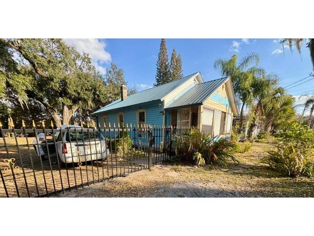 1225 Carson Avenue, Kissimmee, FL, 34744 | MLS: O6385422 | Edina Realty