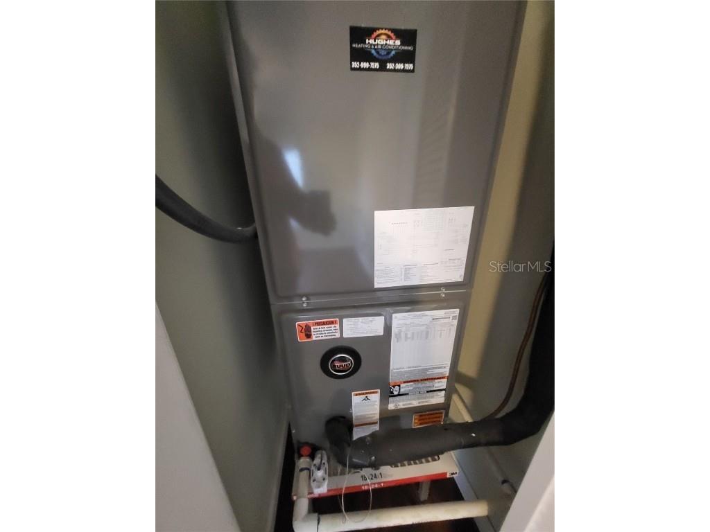 1230 NW 21st Avenue, Gainesville, FL, 32609 | MLS: GC522665 | Edina Realty