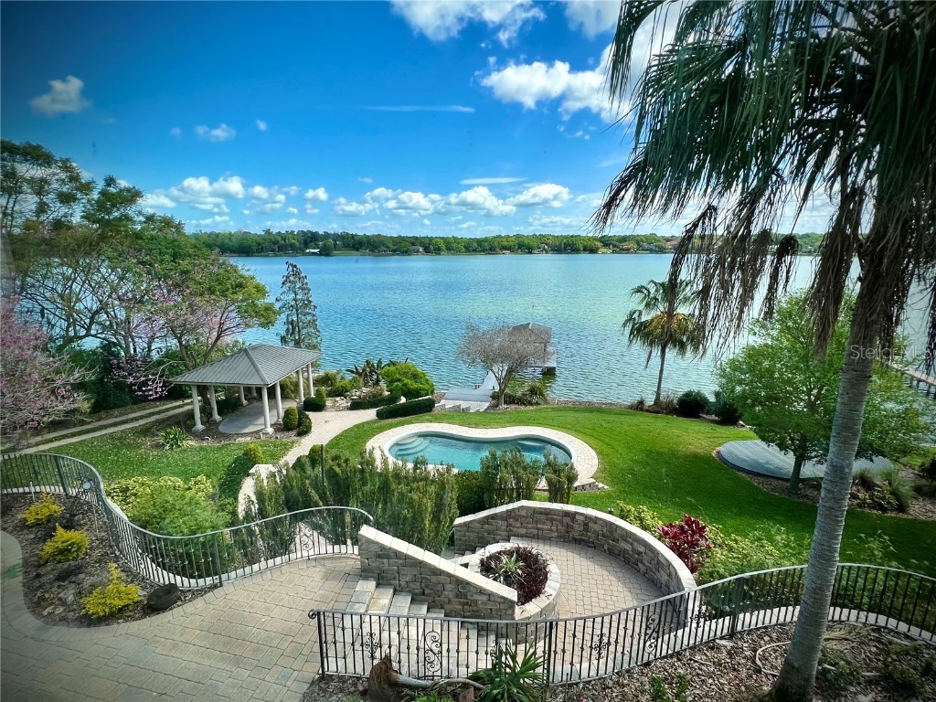 1236 Lake Point Drive, Lakeland, FL, 33813 | MLS: L4943250 | Edina Realty