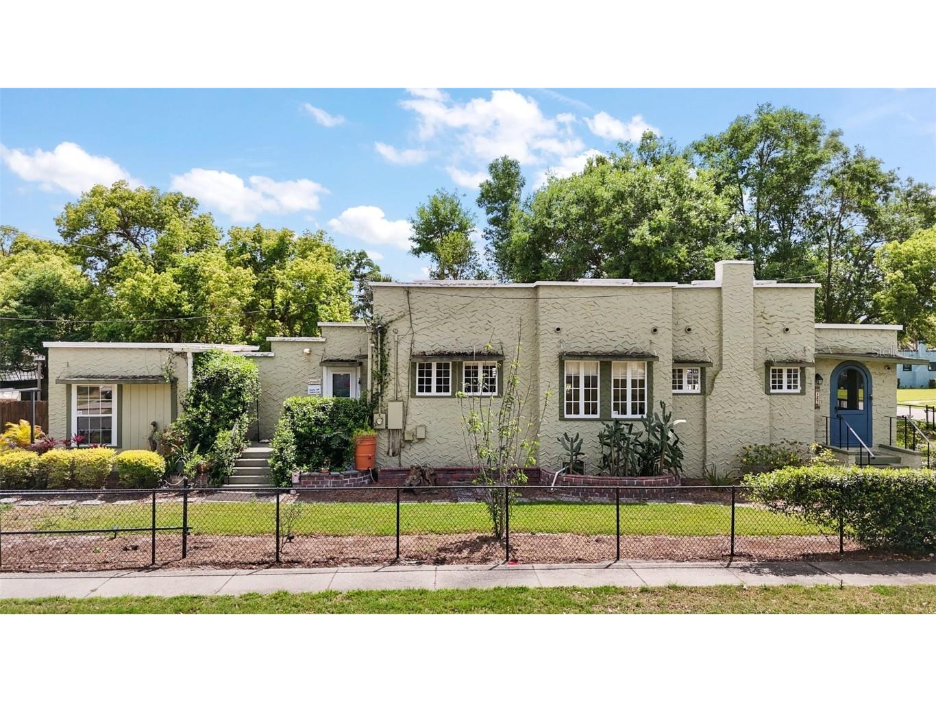 127 Carlton Avenue, Deland, FL, 32720 | MLS: FC308378 | Edina Realty