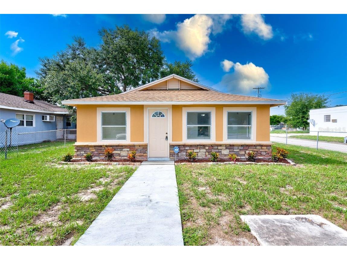 128 W Park Avenue, Lake Wales, FL, 33853 | MLS: T3460160 | Edina Realty