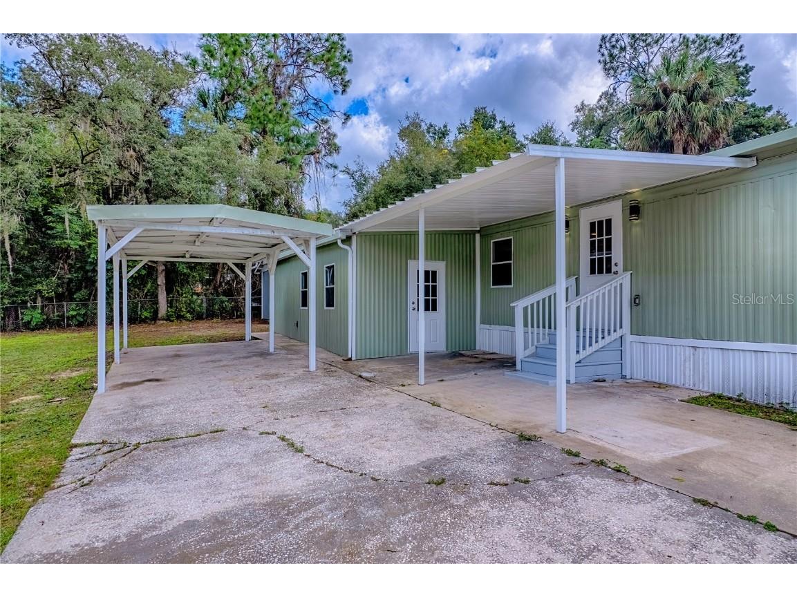 13097 SE 109th Terrace, Ocklawaha, FL, 32179 | MLS: G5104001 | Edina Realty