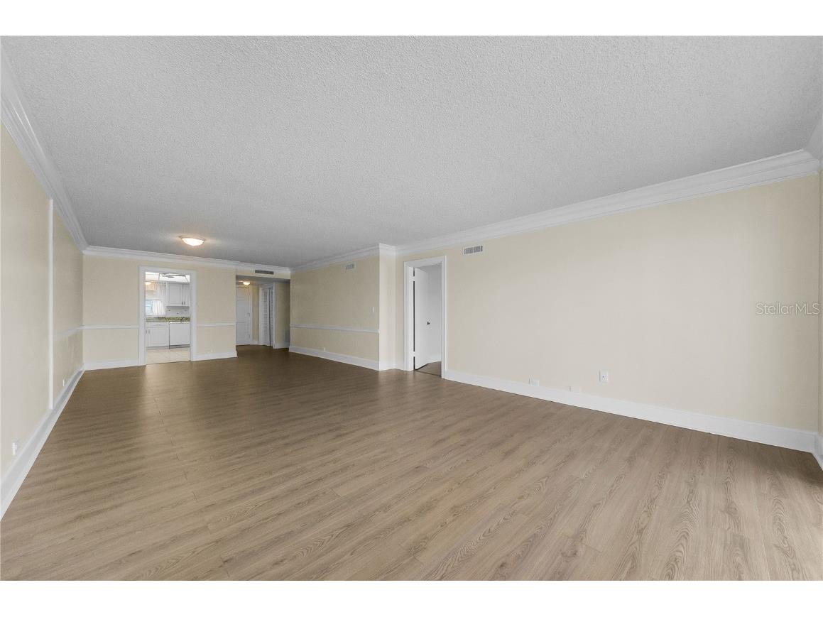 131 Bluff View Drive #111, Belleair Bluffs, FL, 33770 | MLS: TB8409422 ...