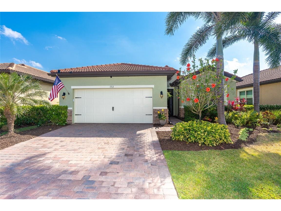 132 Ventosa Place, Nokomis, FL, 34275 | MLS: N6127711 | Edina Realty