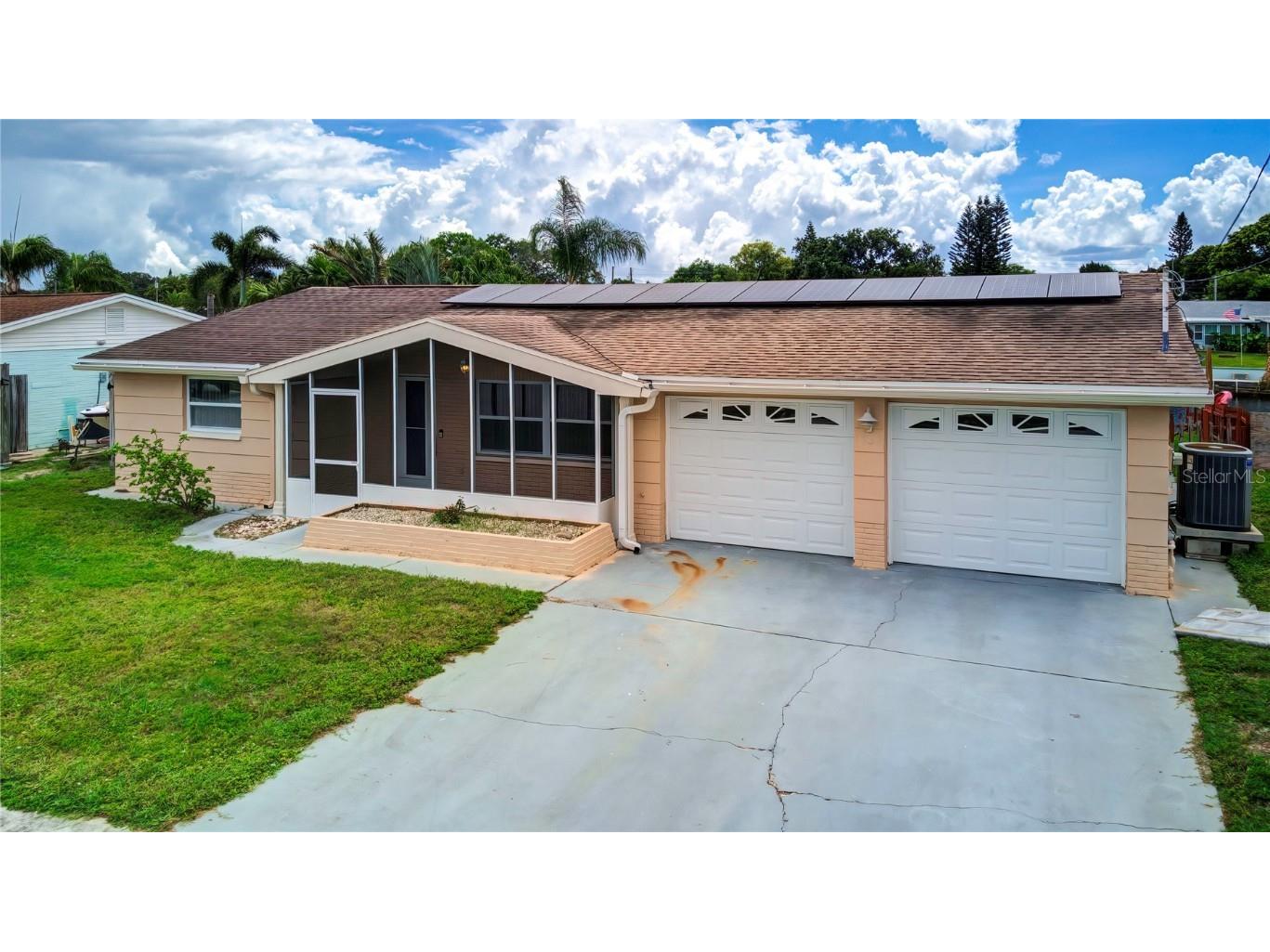 1332 Linstock Drive, Holiday, FL, 34690 | MLS: W7866130 | Edina Realty