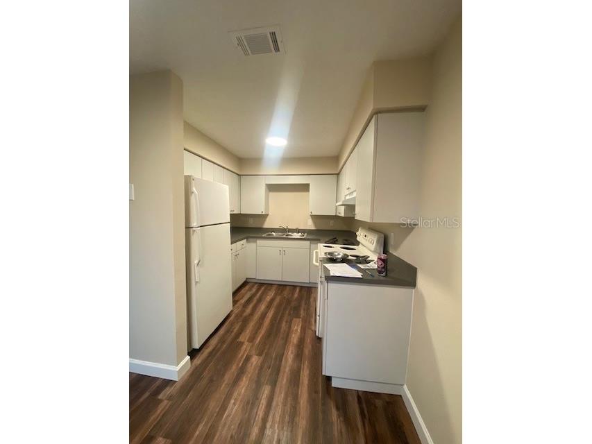 1353 Penny Royal Court, Lakeland, FL, 33801 | MLS: TB8437393 | Edina Realty