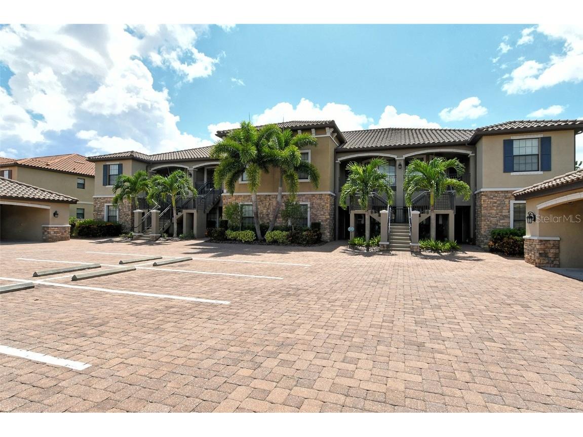 13604 Messina Loop #203, Bradenton, FL, 34211 | MLS: A4647316 | Edina ...