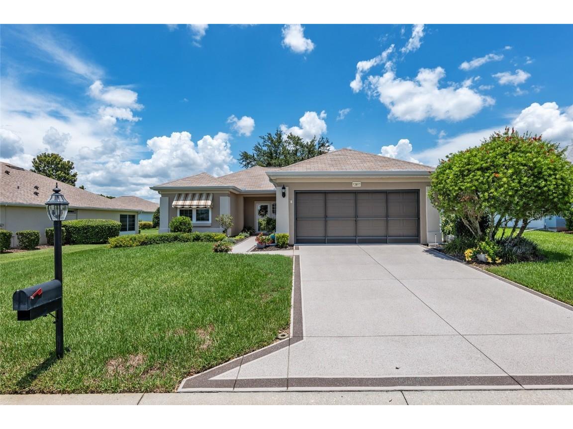 13617 SE 87th Circle, Summerfield, FL, 34491 | MLS: OM680795 | Edina Realty
