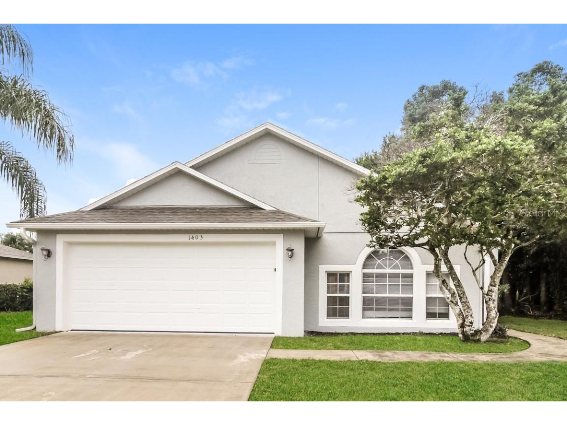 1403 Island Cove Drive, Deland, FL, 32724 | MLS: O6303032 | Edina Realty