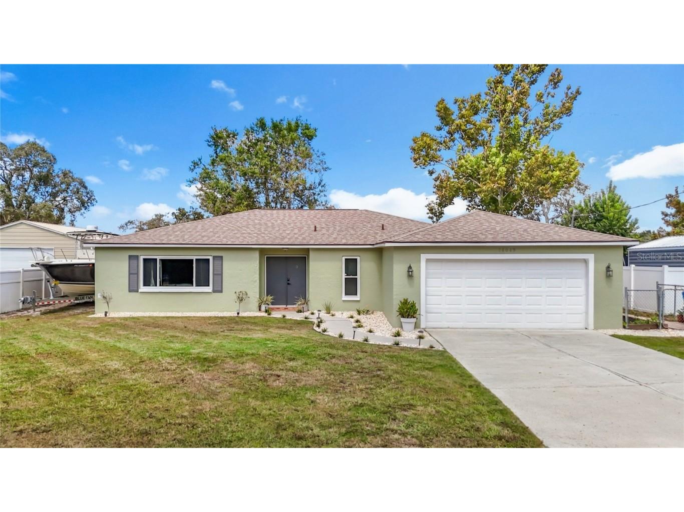 14049 White Plains Street, Spring Hill, FL, 34609 | MLS: TB8431999 ...