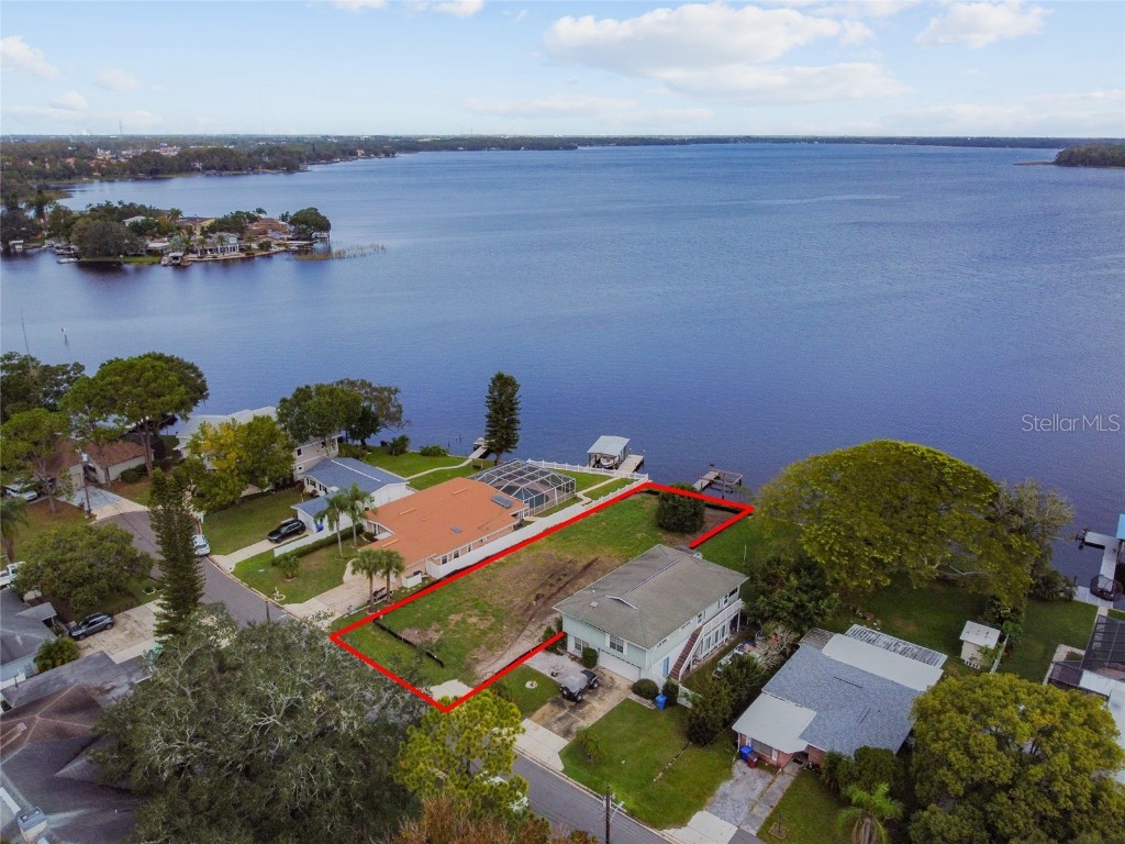 142 Lake Shore Drive N, Palm Harbor, FL, 34684 | MLS: U8182221 | Edina ...