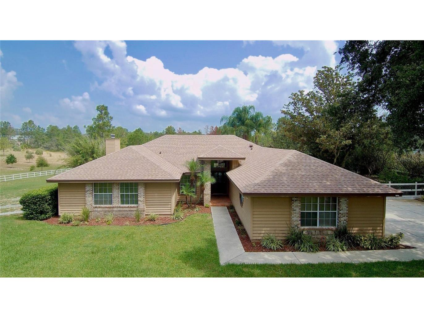 15135 Thoroughbred Lane, Montverde, FL, 34756 | MLS: O6136346 | Edina ...