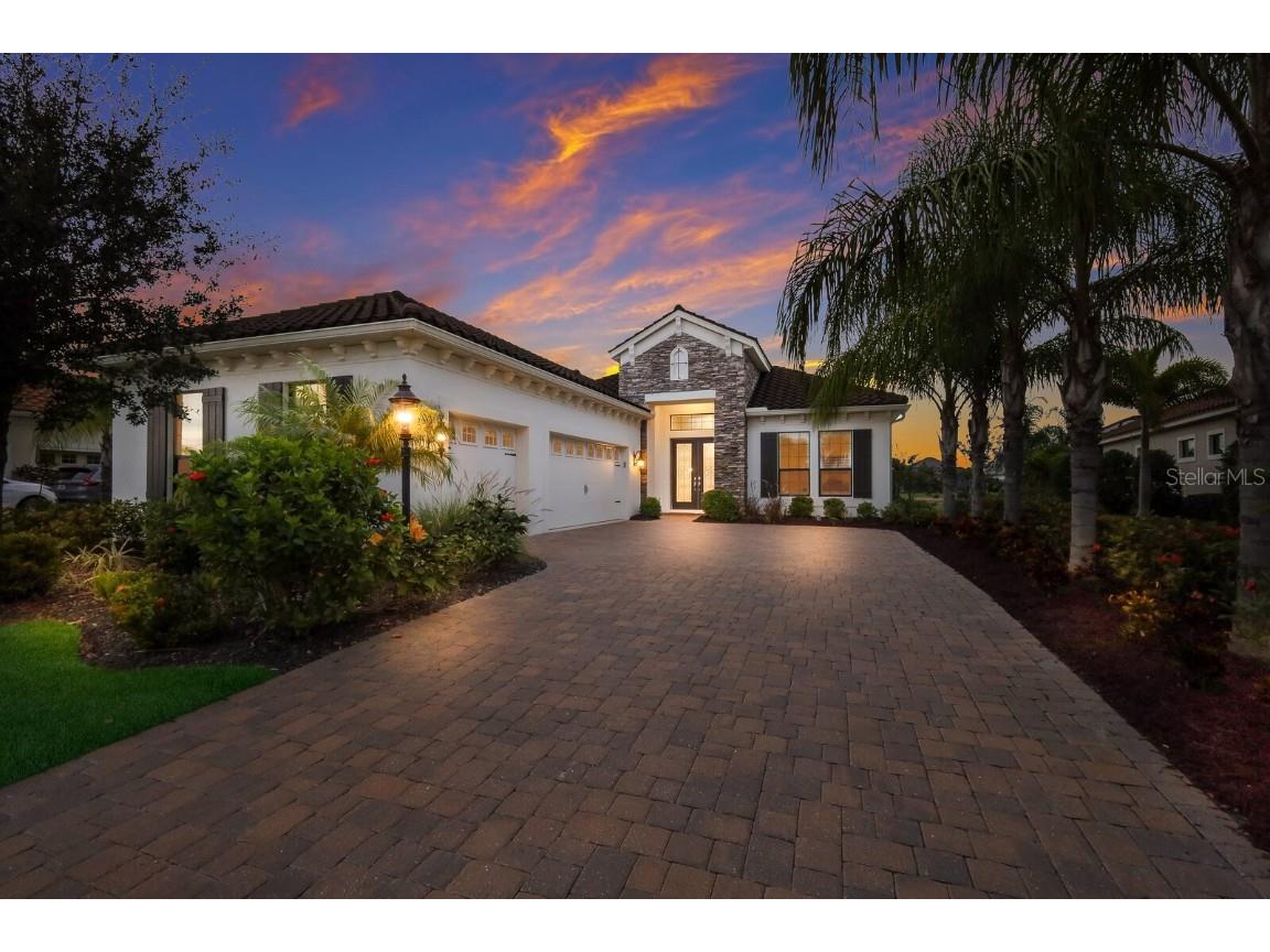 15323 Castle Park Terrace, Lakewood Ranch, FL, 34202 | MLS: A4590865 ...