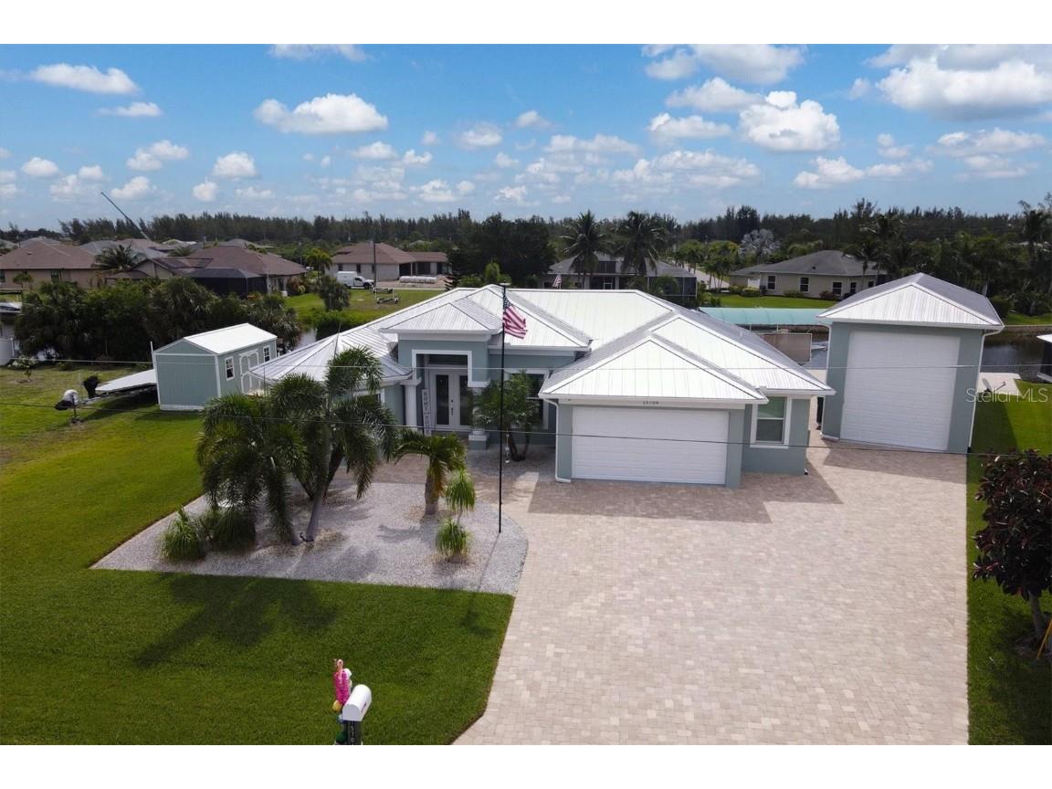 15704 Lakeland Circle, Port Charlotte, FL, 33981 | MLS: D6125838 ...