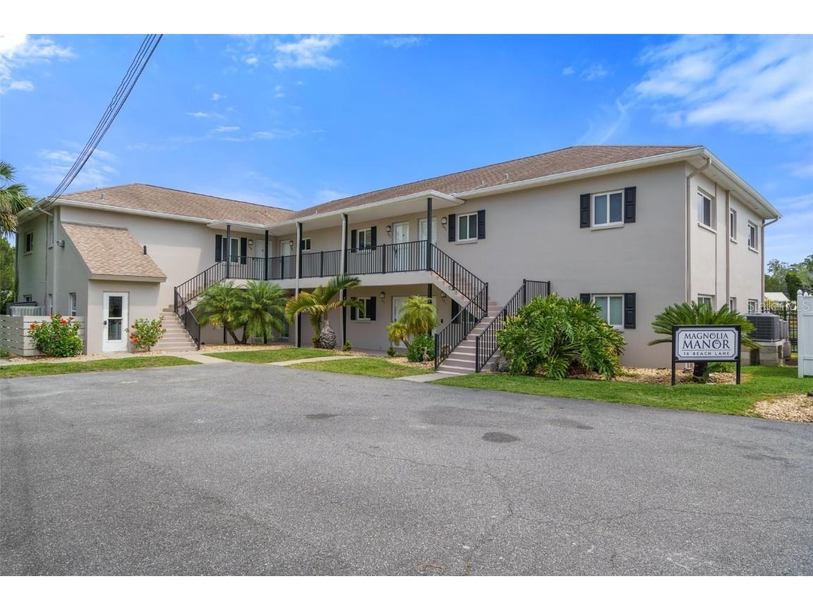 16 Beach Lane #202, Crystal River, FL, 34429 | MLS: GC521781 | Edina Realty