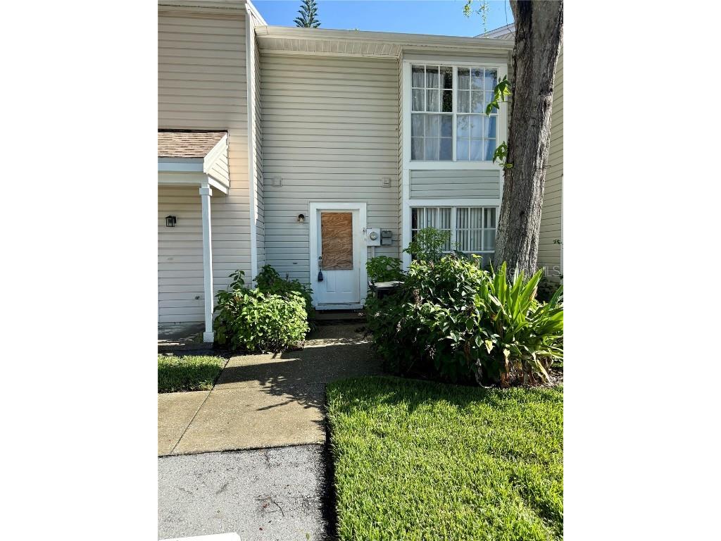 16173 Rambling Vine Drive E, Tampa, FL, 33624 | MLS: TB8411739 | Edina ...