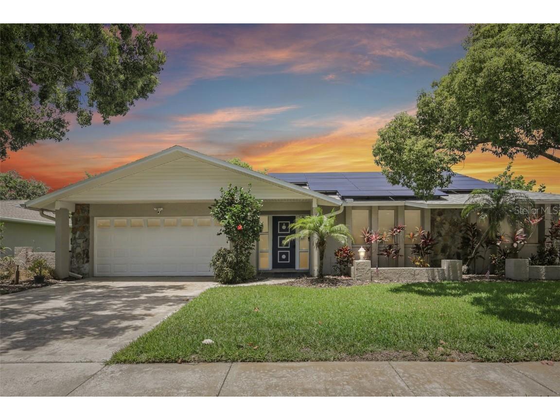 1618 Treasure Drive, Tarpon Springs, FL, 34689 | MLS: U8247606 | Edina ...