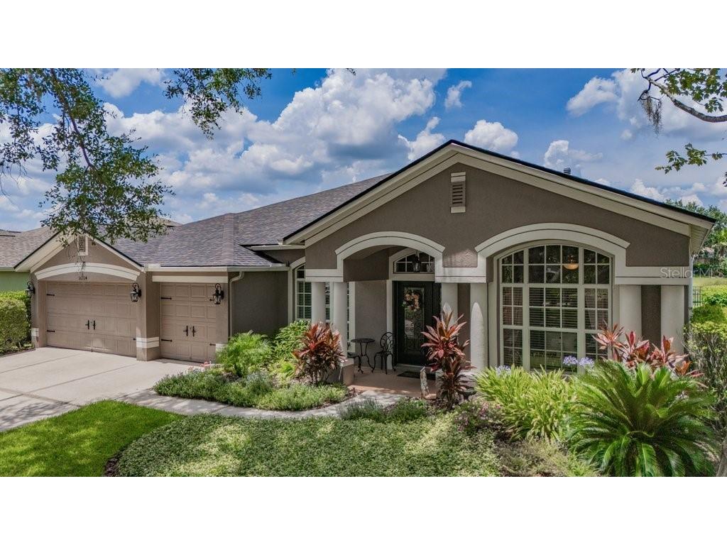 16224 Bridgepark Drive, Lithia, FL, 33547 | MLS: TB8406621 | Edina Realty