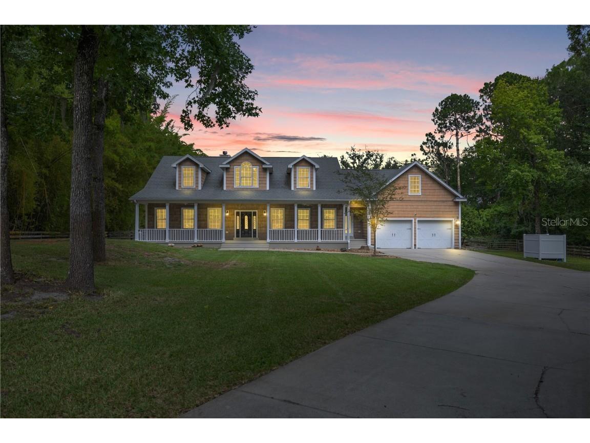 16815 SE 181st Terrace, Weirsdale, FL, 32195 | MLS: OM680548 | Edina Realty