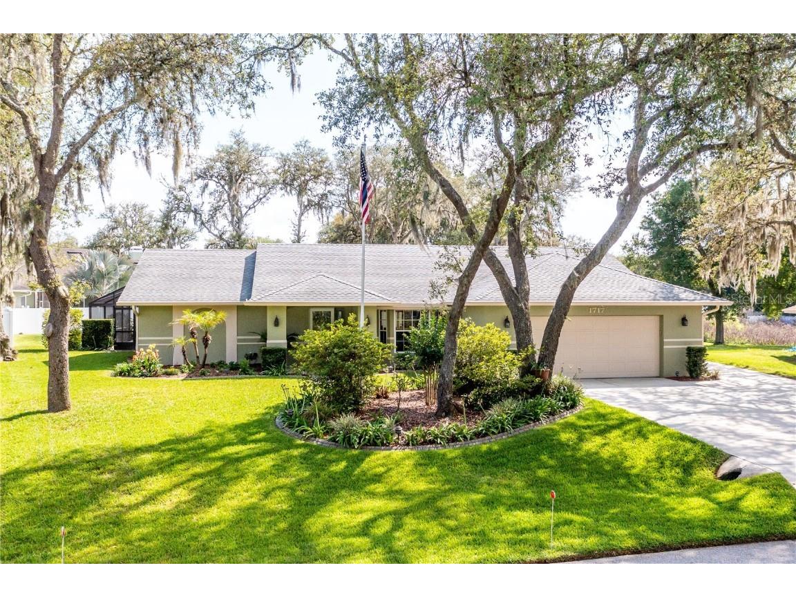 1717 Lady Bowers Trail, Lakeland, FL, 33809 | MLS: T3370950 | Edina Realty