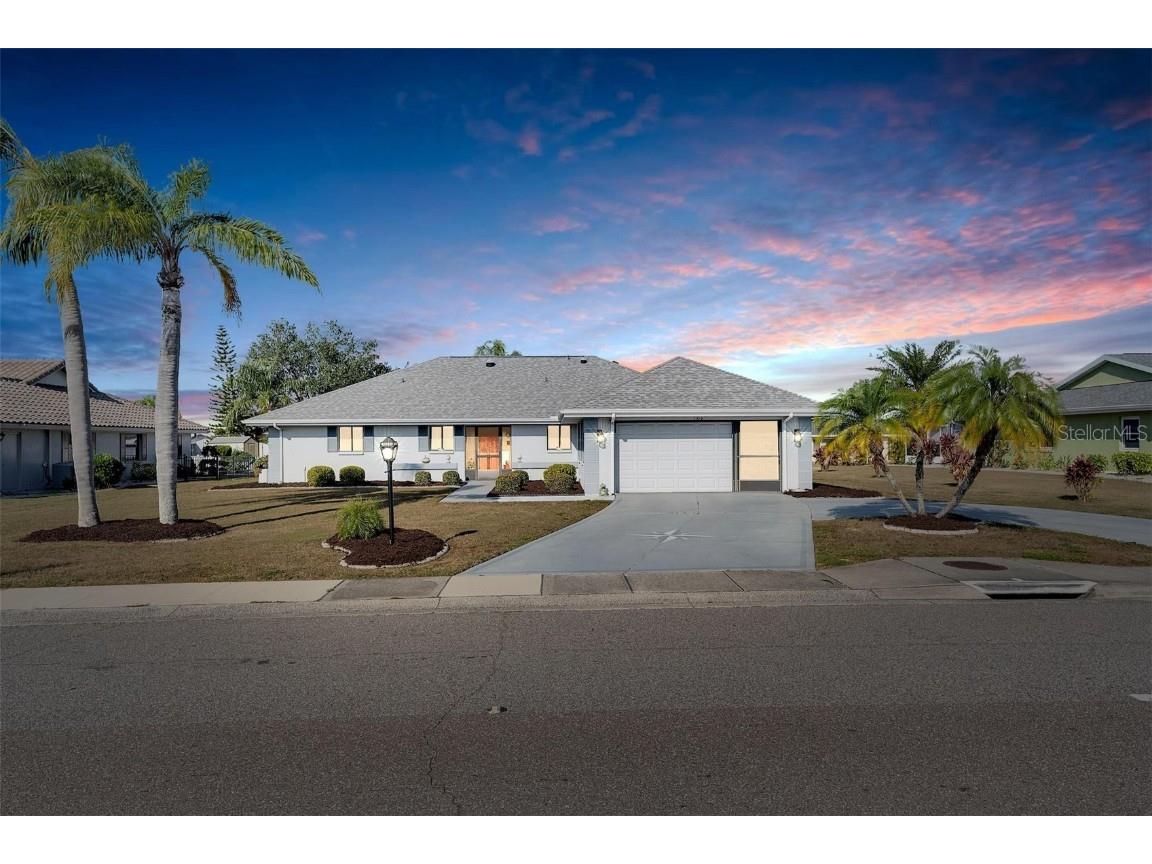 1719 S Pebble Beach Boulevard, Sun City Center, FL, 33573 | MLS ...
