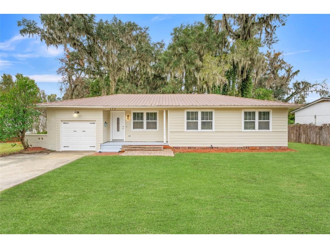 172 SE Saint Margarets Street, Lake City, FL, 32025 | MLS: OM714901 ...