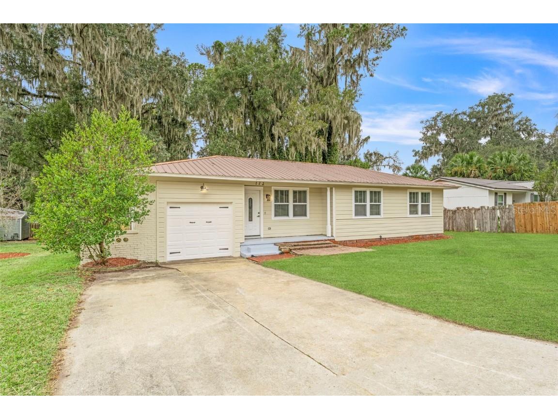 172 SE Saint Margarets Street, Lake City, FL, 32025 | MLS: OM714901 ...