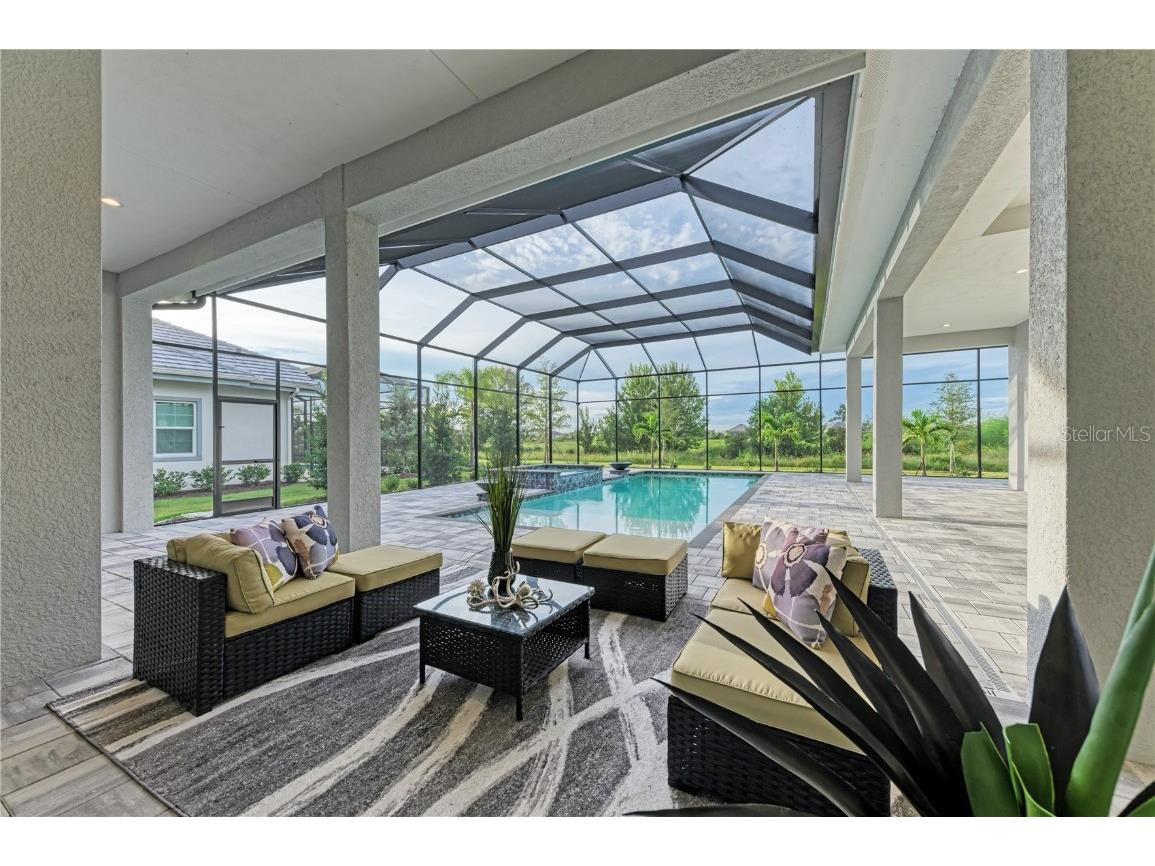 17217 Verona Place, Lakewood Ranch, FL, 34202 | MLS: 9042596 | Edina Realty