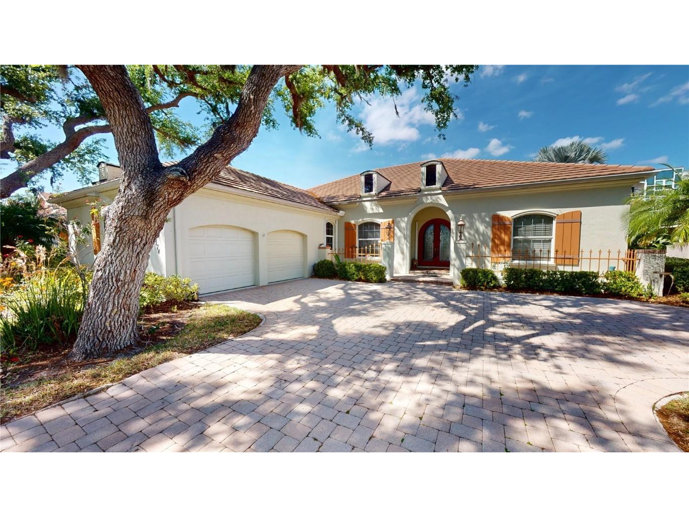 174 Wading Bird Drive, Venice, FL, 34292 | MLS: A4612596 | Edina Realty
