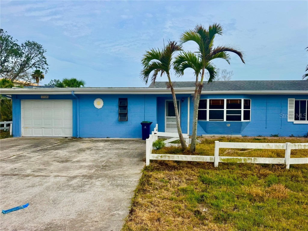 17595 1st Street E, Redington Shores, FL, 33708 | MLS: TB8430449 ...