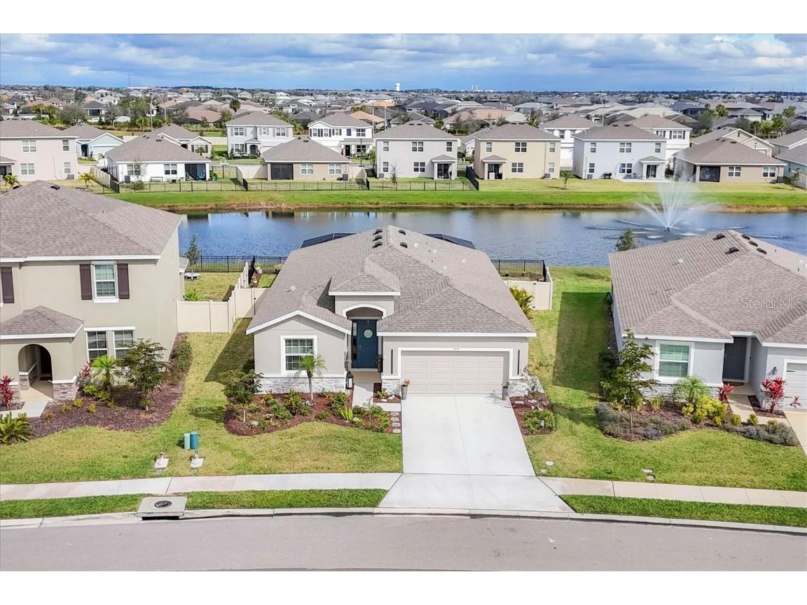 17739 Cantarina Cove, Bradenton, FL, 34211 | MLS: A4641504 | Edina Realty