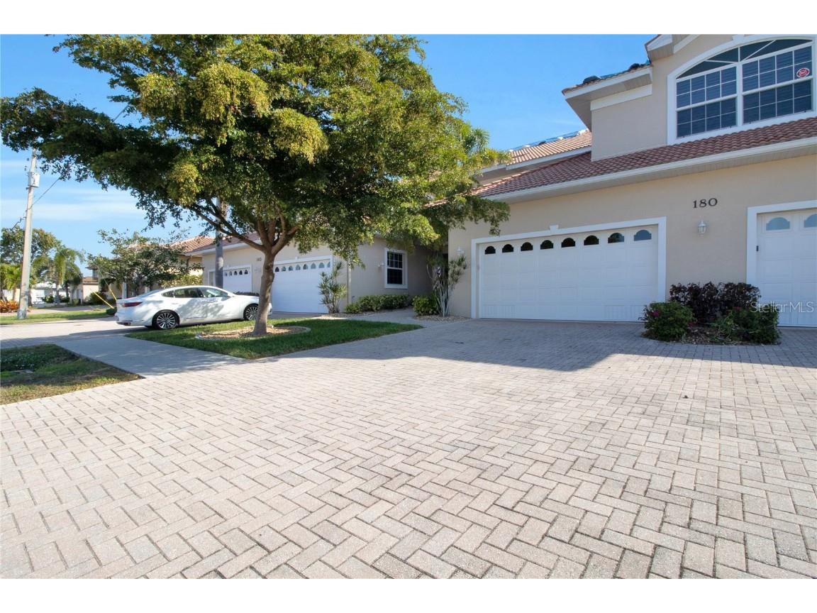 180 Hibiscus Drive #112, Punta Gorda, FL, 33950 | MLS: C7471889 | Edina ...