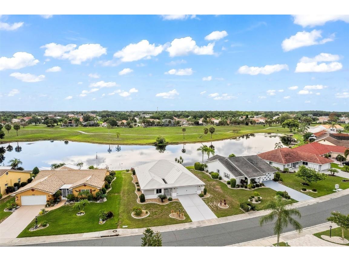 1806 Wolf Laurel Drive, Sun City Center, FL, 33573 | MLS: T3536972 ...
