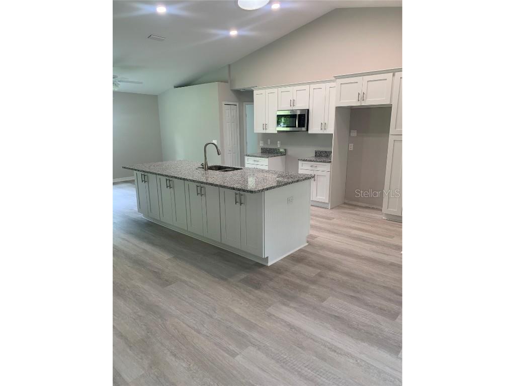 1828 Pine Tree Drive, Edgewater, FL, 32132 | MLS: NS1081048 | Edina Realty