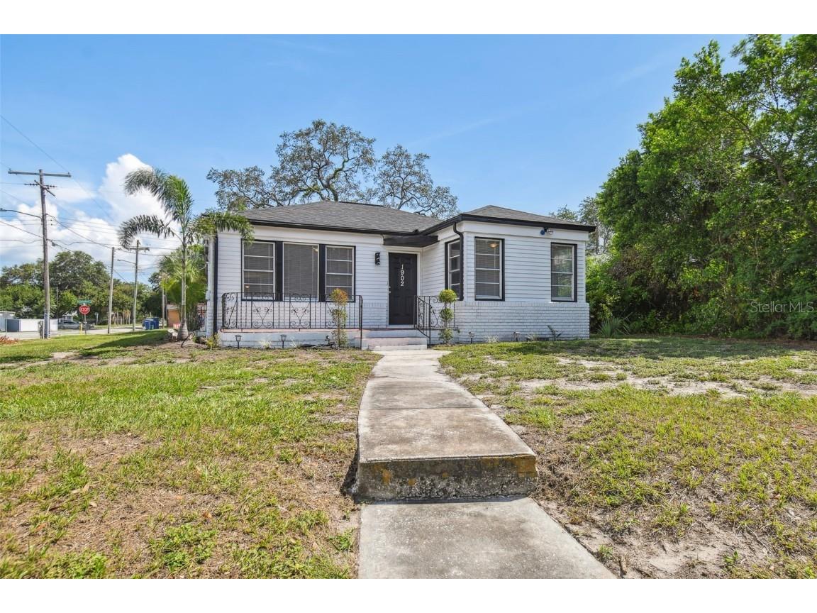1902 W Kathleen Street, Tampa, FL, 33607 | MLS: T3485598 | Edina Realty