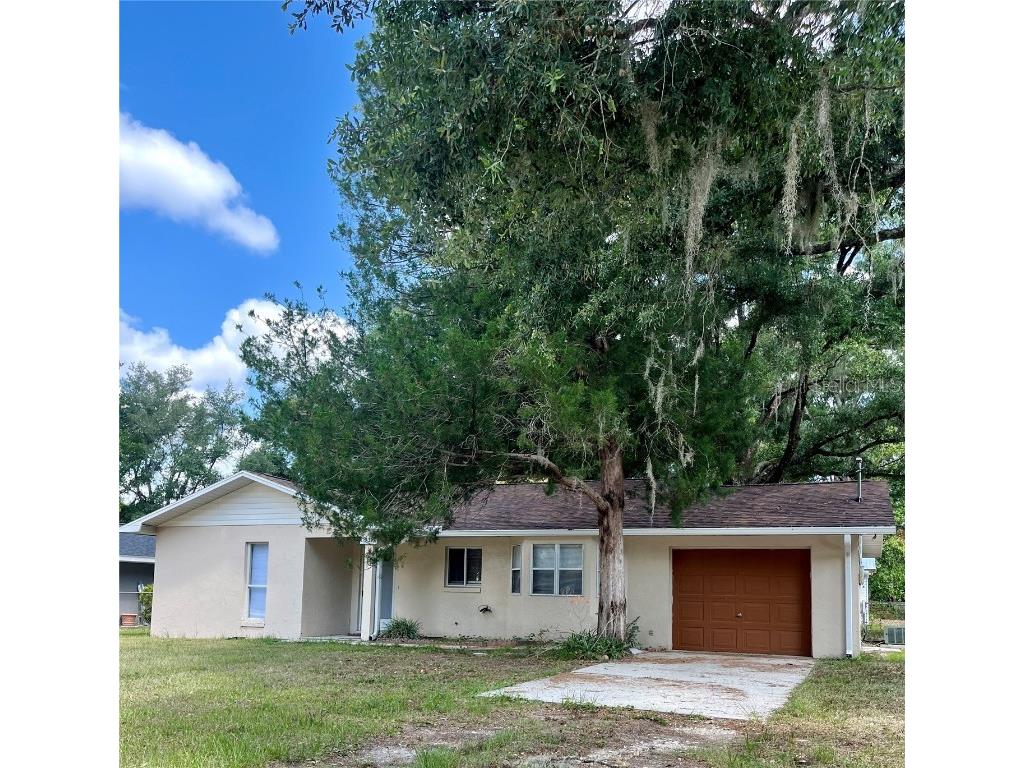 19311 Saint Lawrence Drive, Dunnellon, FL, 34432 | MLS: OM679791 ...
