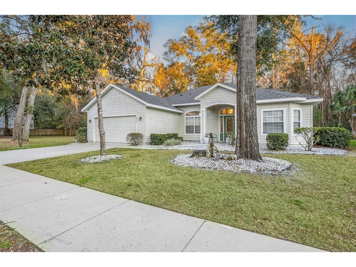 1933 SW 65th Drive, Gainesville, FL, 32607 | MLS: GC519111 | Edina Realty