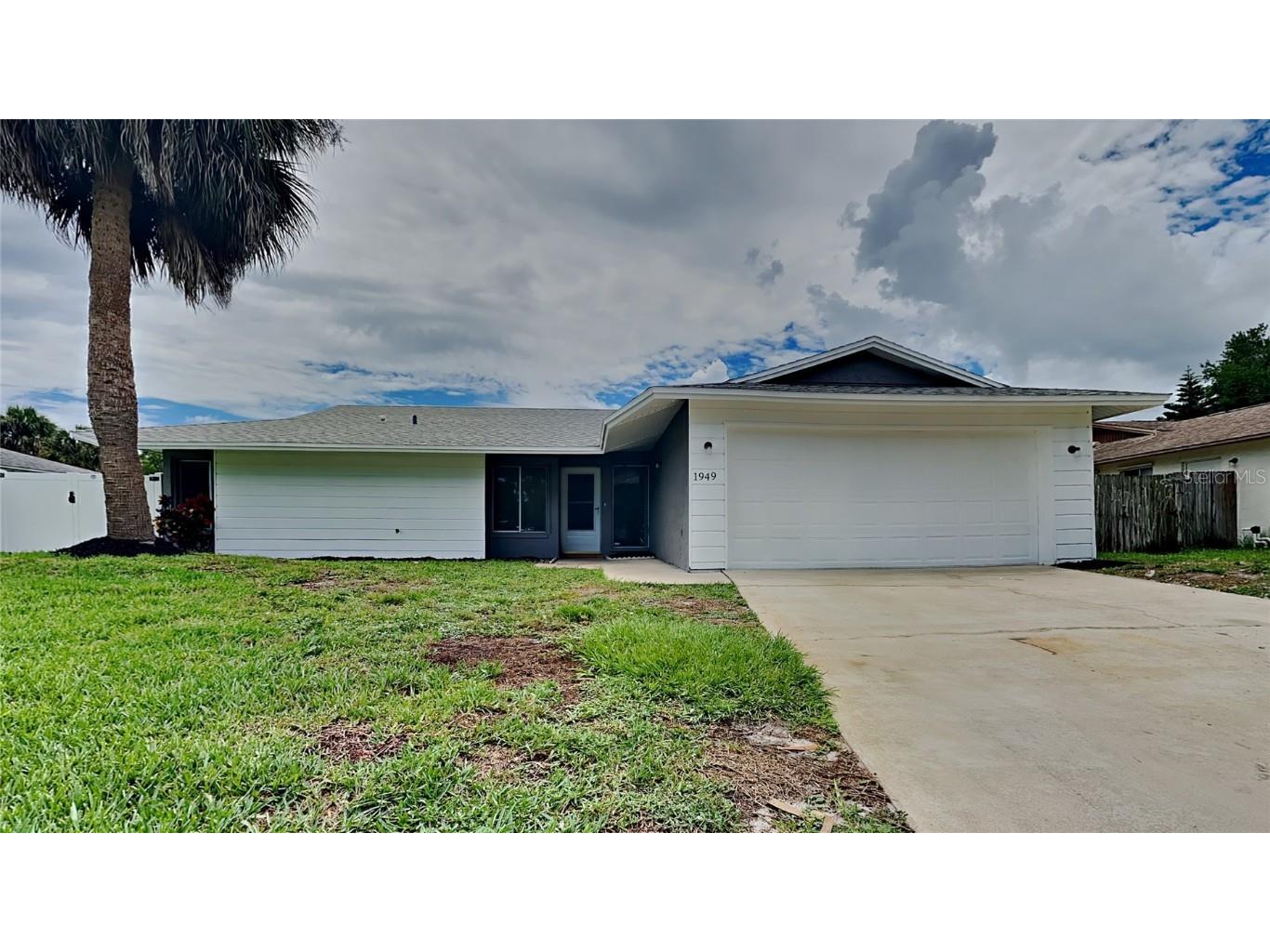 1949 Ontario Circle S, Melbourne, FL, 32935 | MLS: T3538502 | Edina Realty