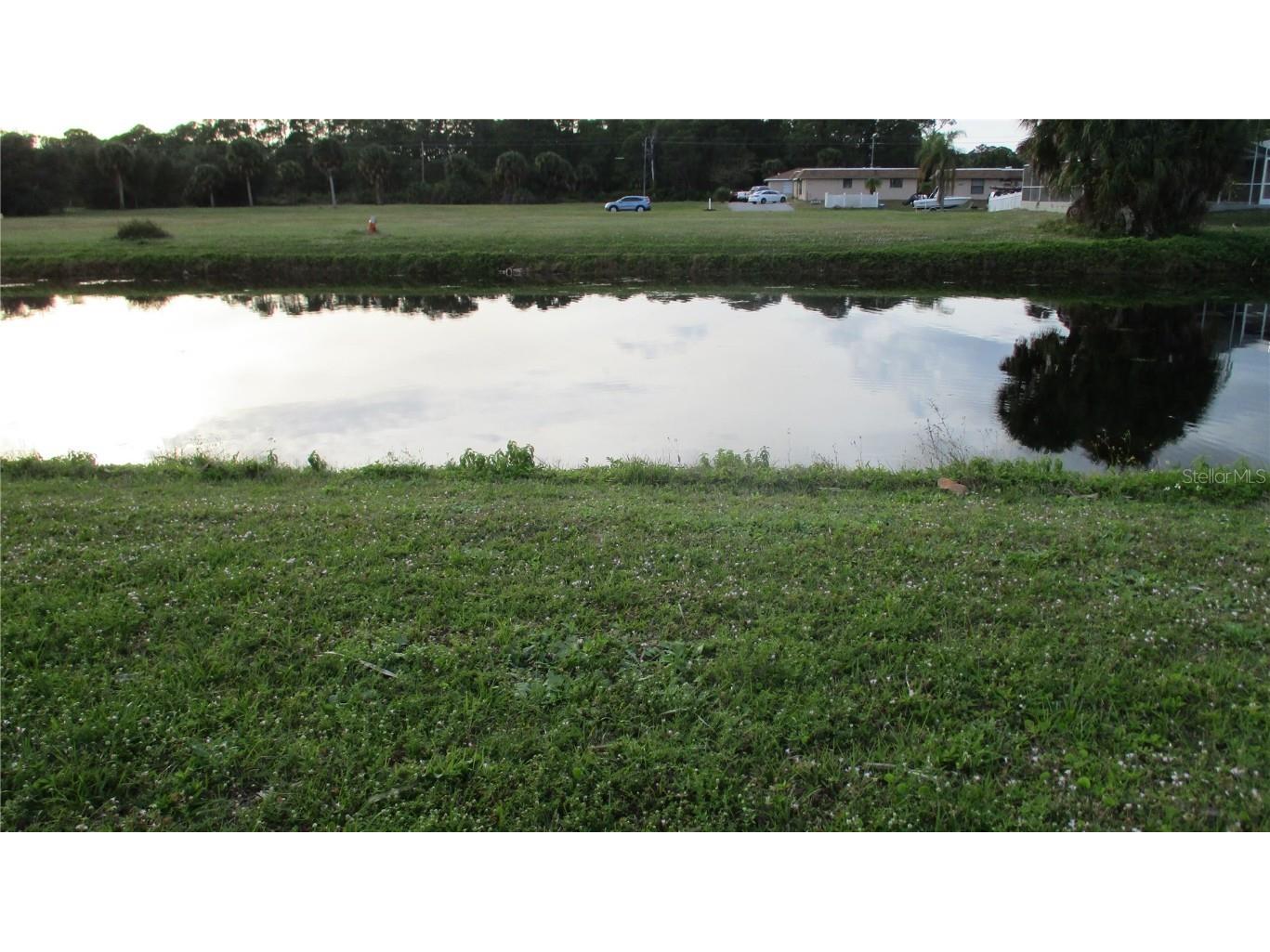 195 Rotonda Circle, Rotonda West, FL, 33947 | MLS: N6119126 | Edina Realty