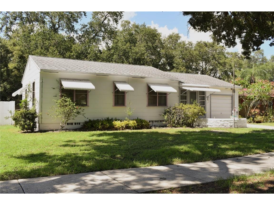 1959 Mckinley Street, Clearwater, FL, 33765 | MLS: U8246760 | Edina Realty