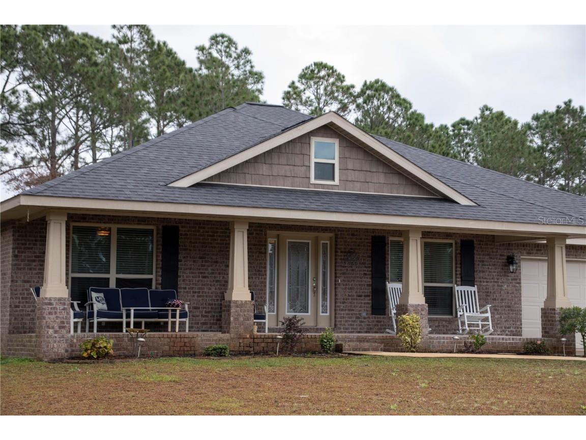 1960 Edgewood Drive, Navarre, FL, 32566 | MLS: U8142134 | Edina Realty