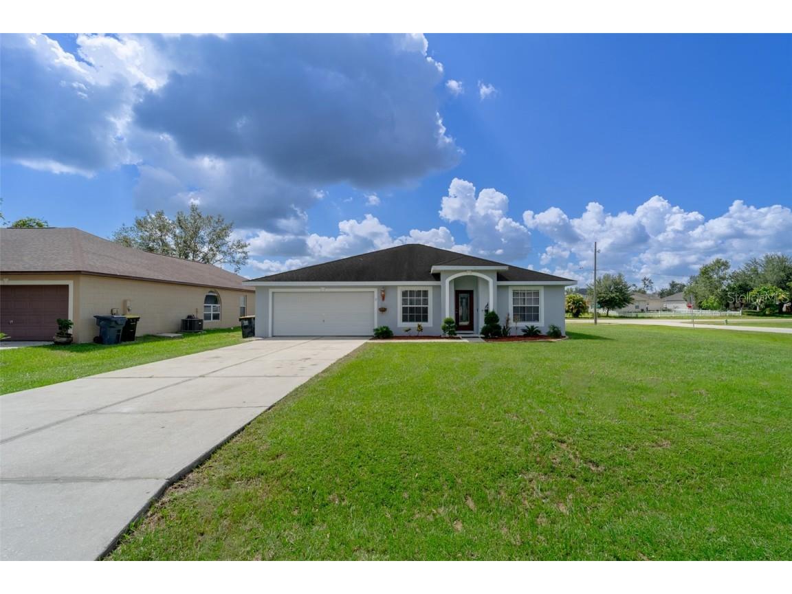 2 Haddock Way, Kissimmee, FL, 34759 | MLS: O6168589 | Edina Realty